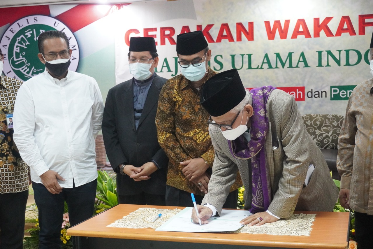 MUI Luncurkan Gerakan Wakaf Uang - Menara62