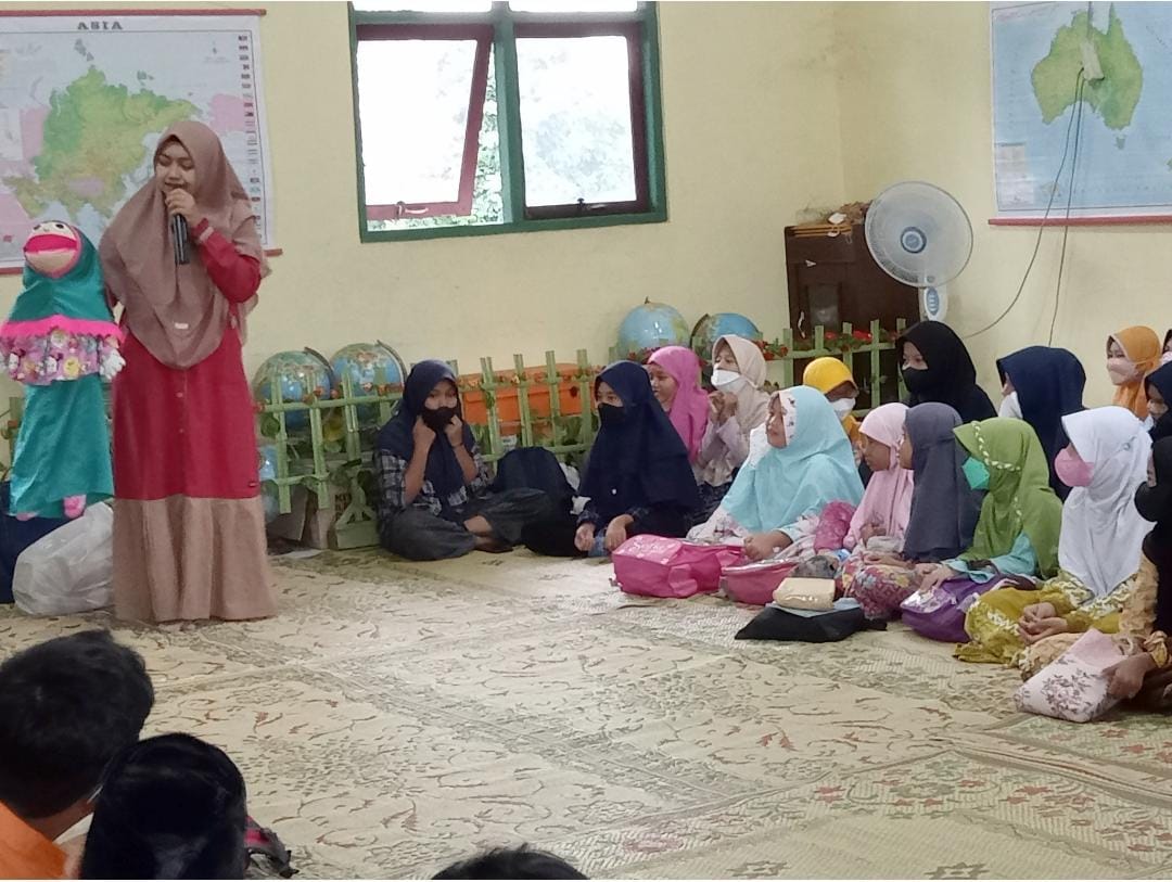 Pesantren Ramadhan dan Santunan Anak Yatim SD Muhammadiyah Blunyah Mlati Sleman - Menara62