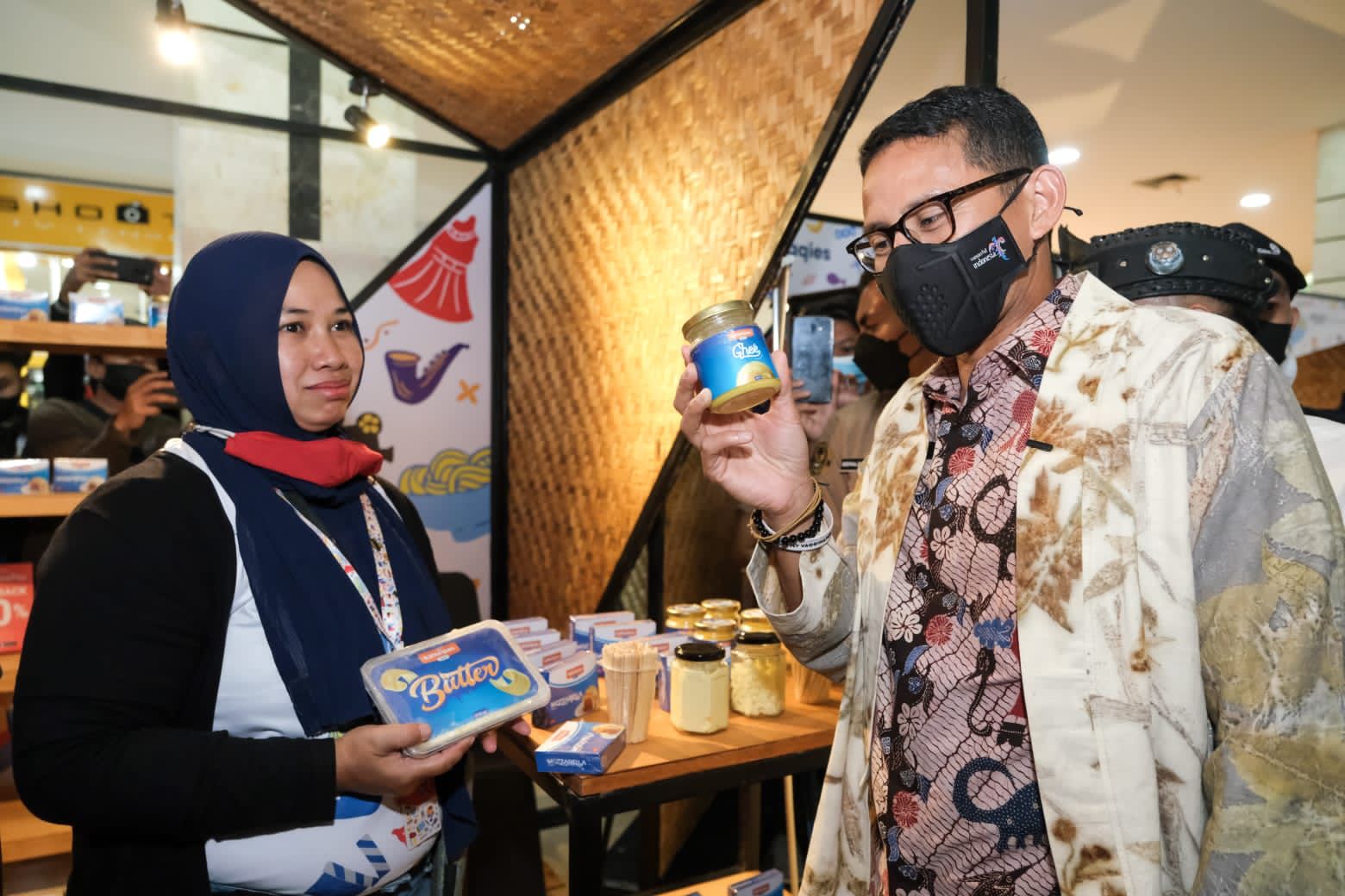 Menparekraf Harap Produk Ekraf Tasikmalaya Bisa Mendunia Lewat AKI 2022 ...