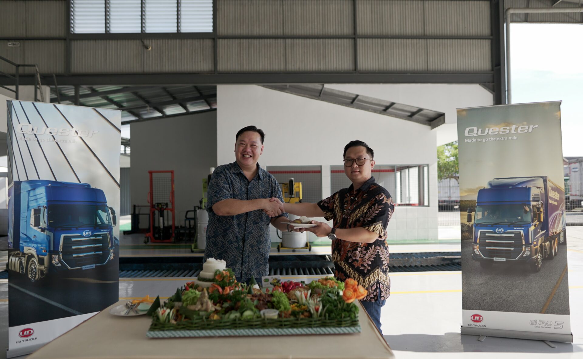 Perkuat Layanan Purna Jual, UD Trucks Resmikan Gudang Suku Cadang di Semarang - Menara62