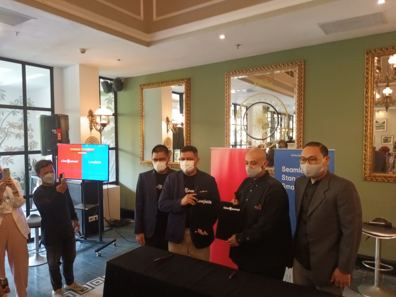 Perkuat Jaringan Internasional Interpack, Lion Parcel Gandeng Luwjistik ...