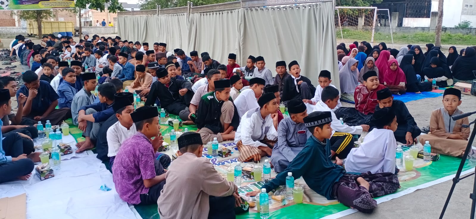 Rayakan 10 Muharram, Ratusan Santri MBS Bireuen Buka Puasa Bersama ...