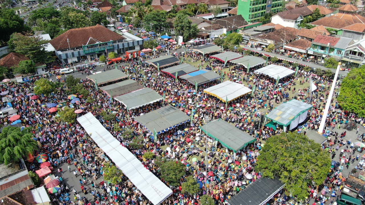 Sebanyak 40.000 Warga Muhammadiyah Bantul Ikuti Jalan Sehat Semarak ...