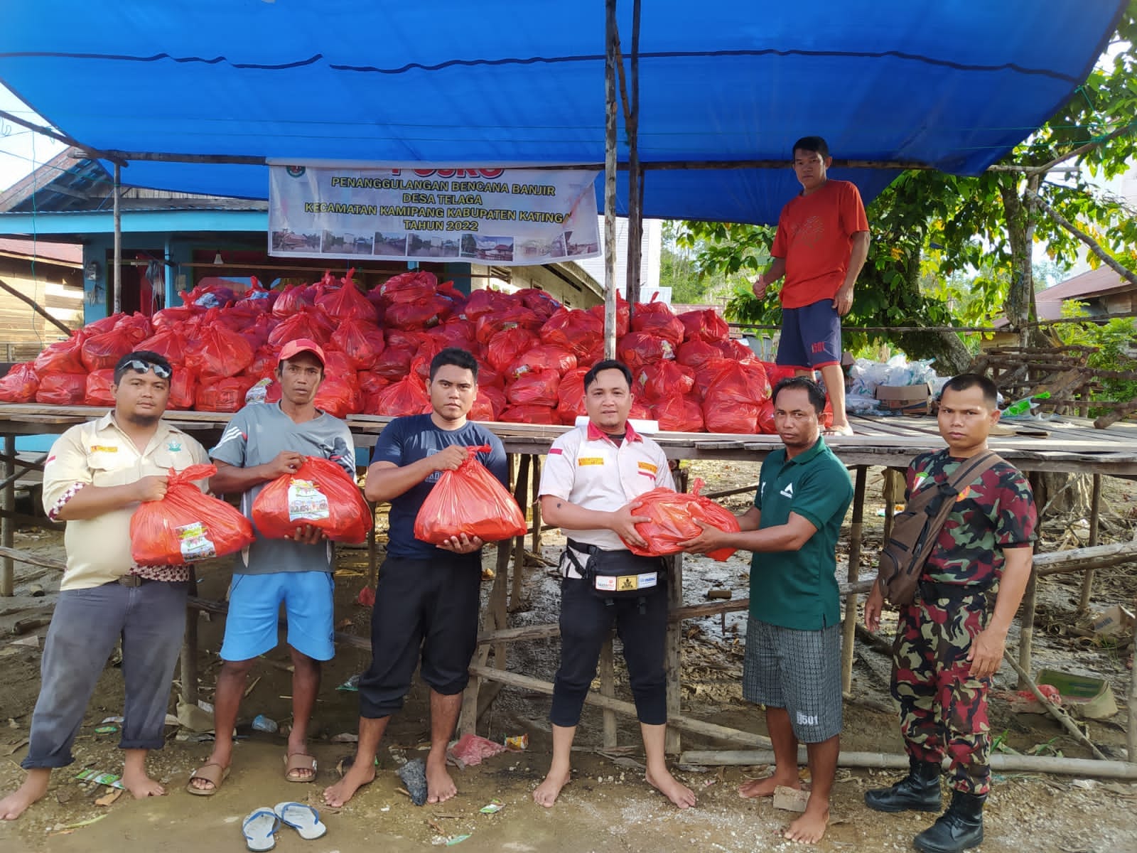 Pemuda Muhammadiyah Kalteng Salurkan bantuan banjir Pemprov Kalteng - Menara62